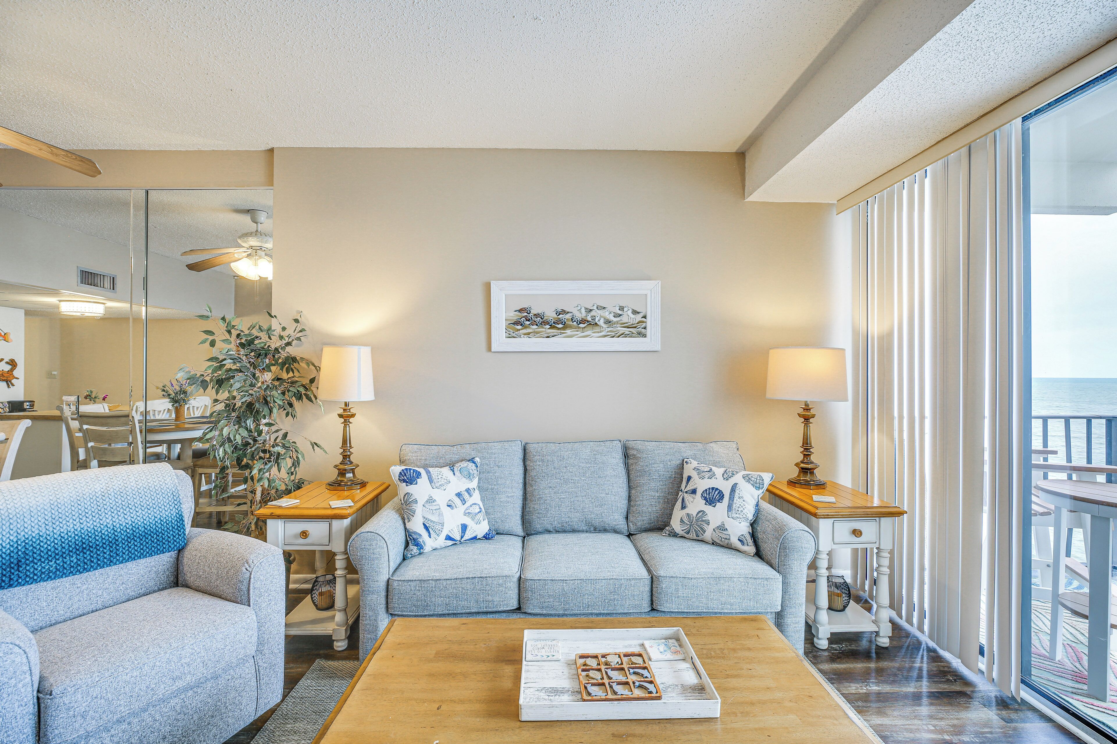 Oceanfront Garden City Beach Condo For Families! - Garden City, SC