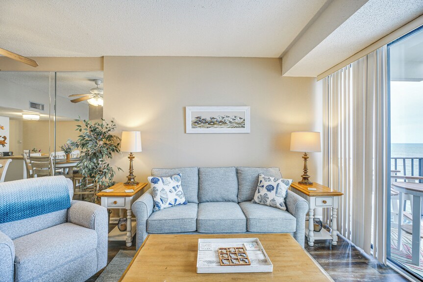 Oceanfront Garden City Beach Condo For Families! - Garden City, SC
