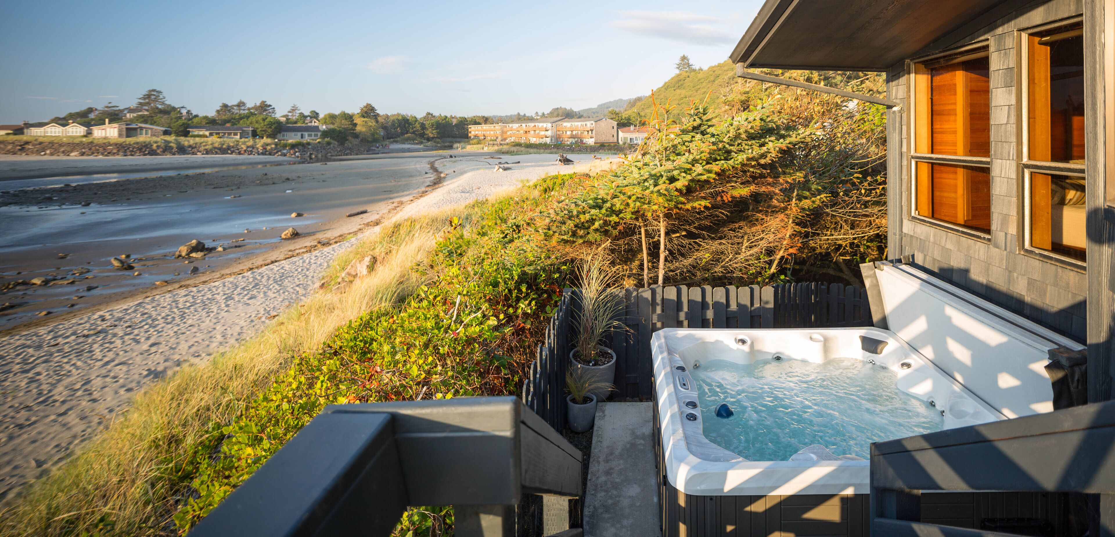 11 Oceanfront Oregon Coast Vacation Rentals | TravelAwaits
