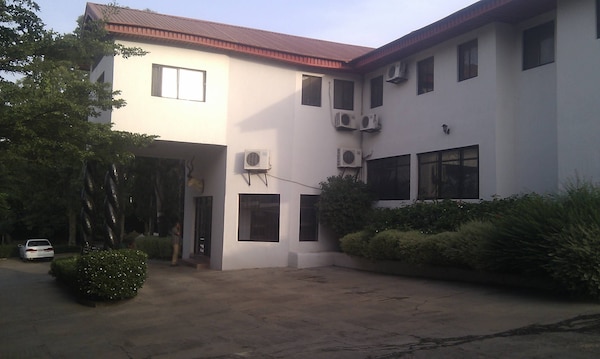 Crest Hotel - Jos