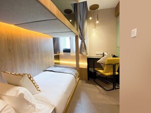 Cofre no quarto, secretária, Wi-fi grátis 