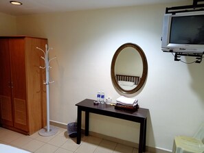Quarto Twin Standard | Televisão