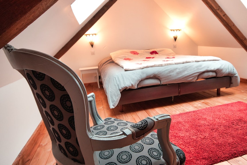 Sur Une Propriété De 3h, Au Coeur De La Foret Les Gites Du Lety Vous Attendent. - Rostrenen