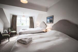 Quarto família | Individualmente decorados, individualmente mobiliados