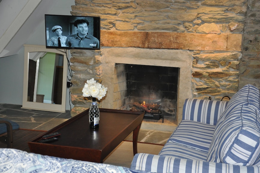 Woodsy Lair In Historic Middletown Valley - Maryland