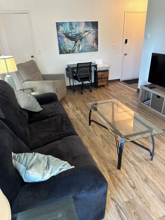 Apartment Less Than A Mile From The Mouth Of The Kenai River And Beach Access! - Kenai, AK