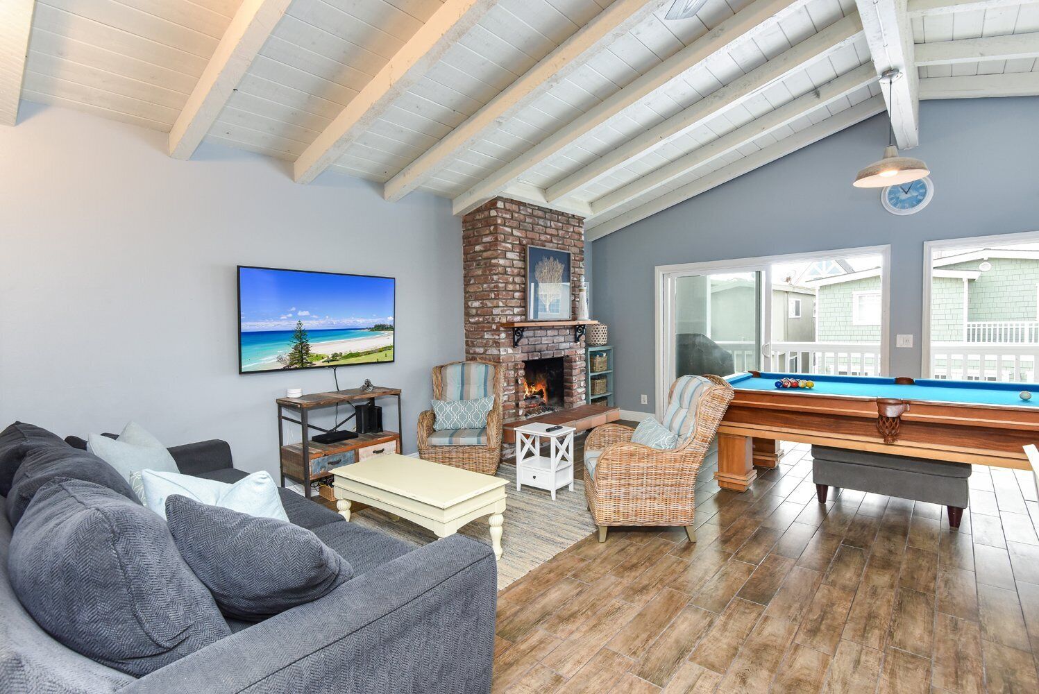 5 Bedroom Home W/ Pool Table Steps To The Beach - ニューポート・ビーチ, CA