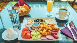 Pequeno-almoço inspirado na cozinha local diário mediante uma taxa 