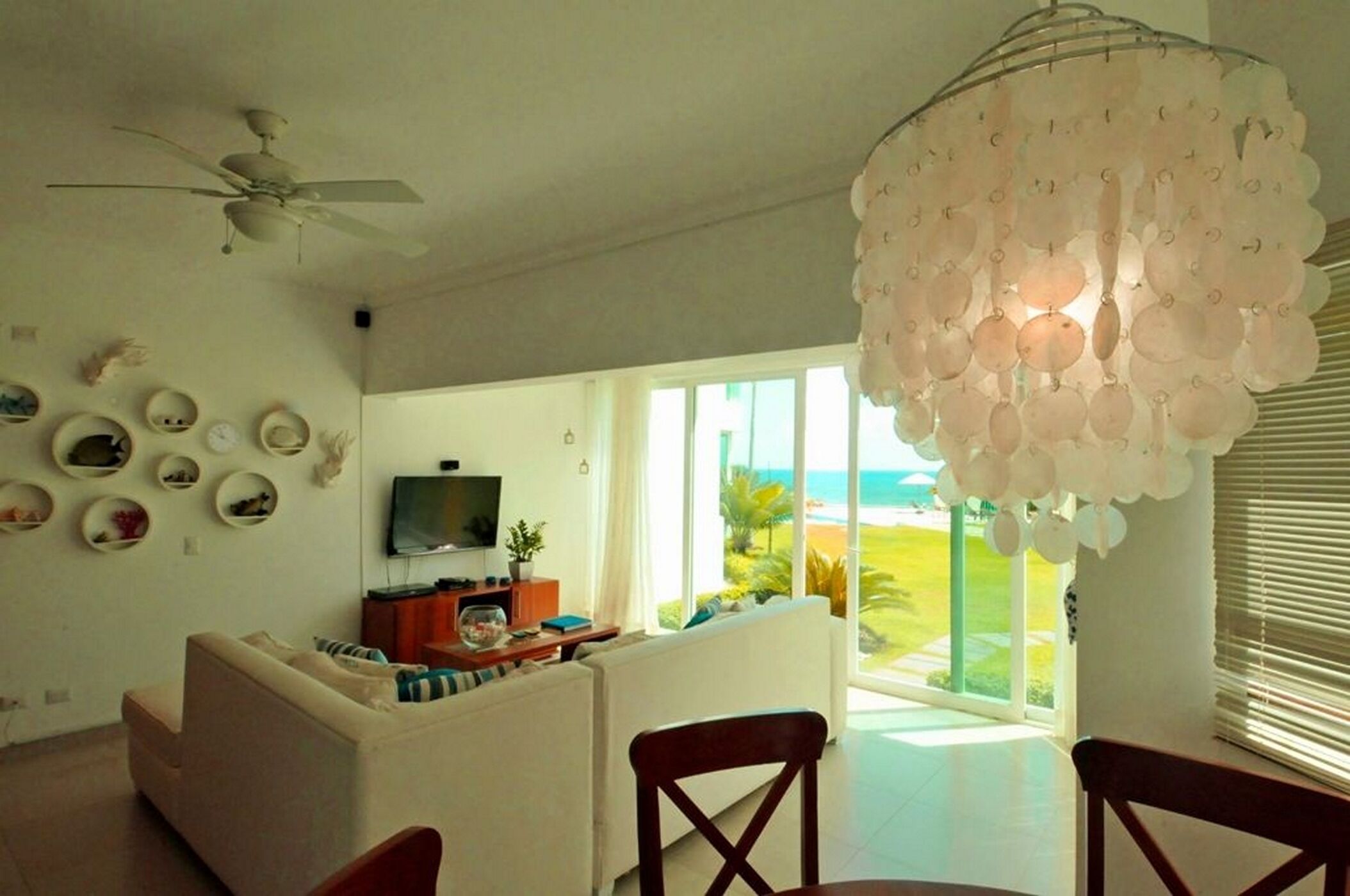 3bd Luxury Condo On Quiet Sandy Beach, With Pool, A/c, Internet, Cable Tv - Cabarete