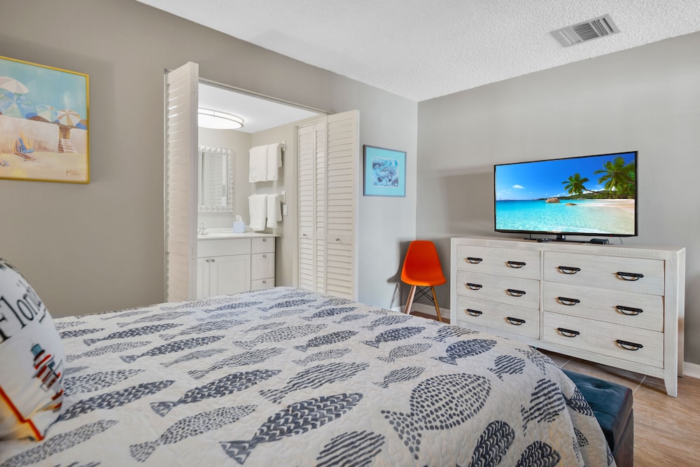 Isles Of Capri Vacation Resort - Marco Island, FL