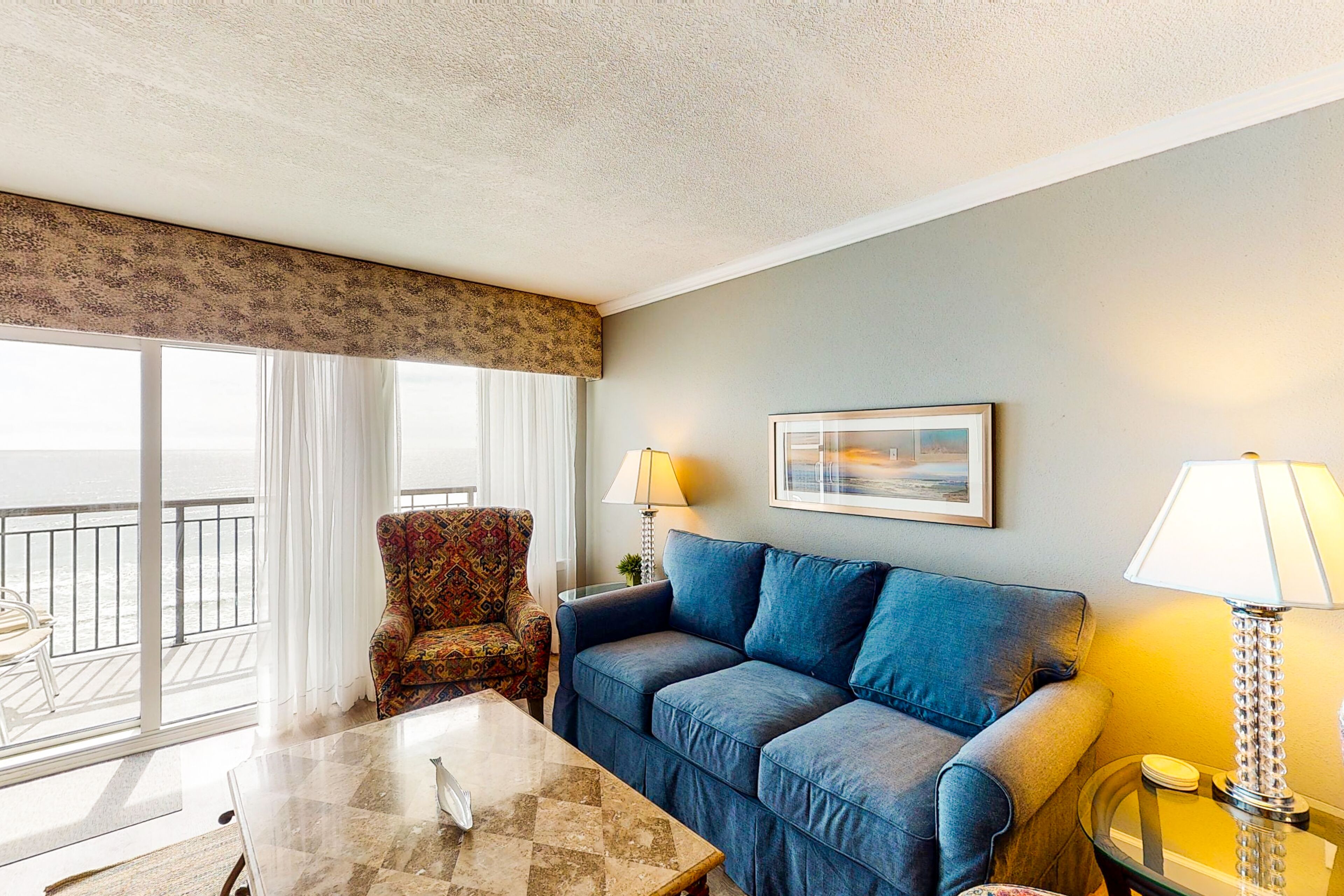 Updated Beachfront Condo With Beach Setup - Quick Drive To Entertainment - Fort Walton Beach, FL