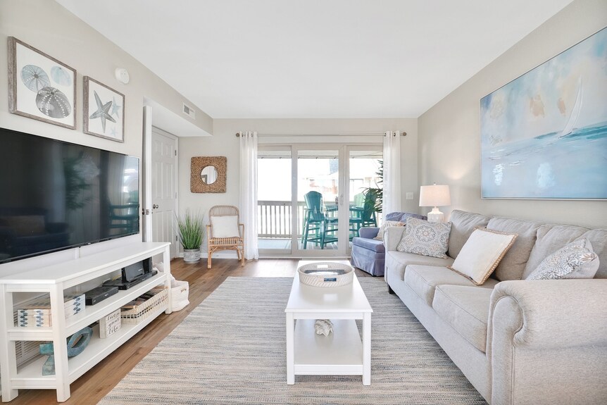 *Renovated* Top Floor Oceanfront Condo W/ Pool - 사우스포트