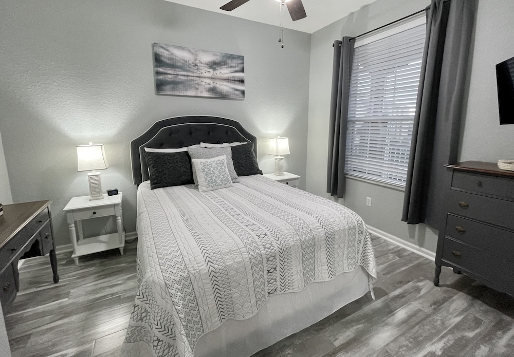 Spacious Luxury Condo In Windsor Hills Resort! 2 Miles To Disney! 3bed/2bath - Lake Buena Vista, FL