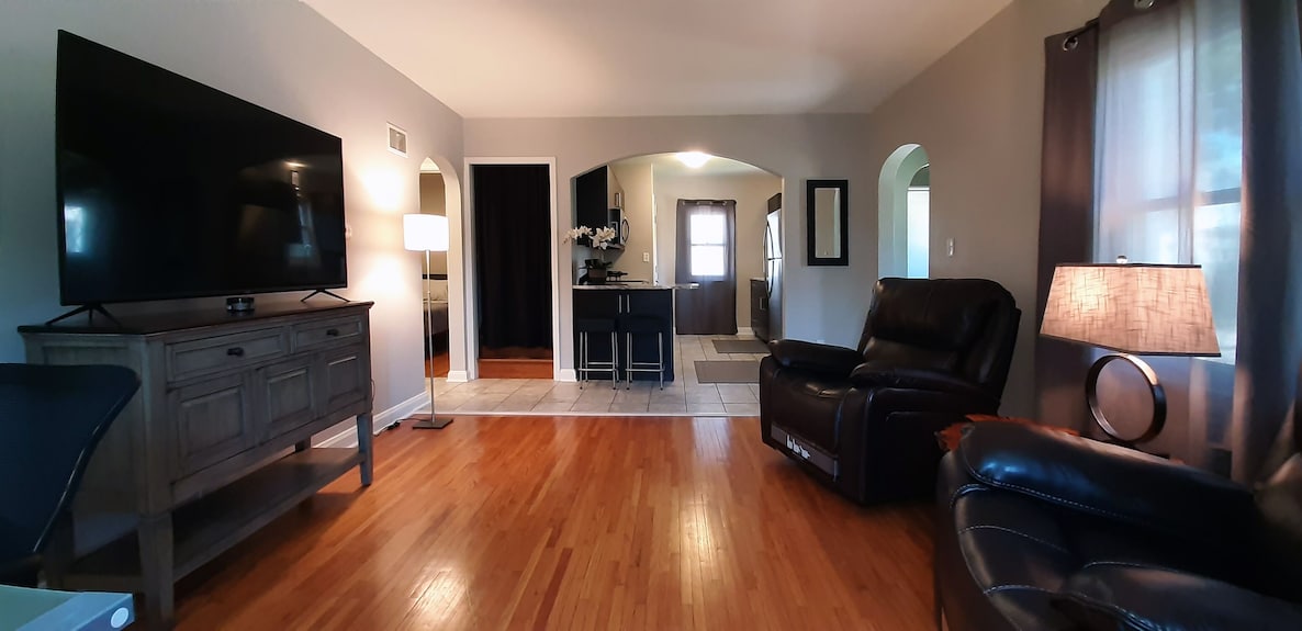 Single Level Living With Comfortable Recliners - Minnesota