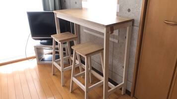 Apartamento básico, para não fumantes (AMIKA-F SANGENJAYA 303) | 1 quarto, ferros/tábuas de passar roupa, Wi-Fi de cortesia