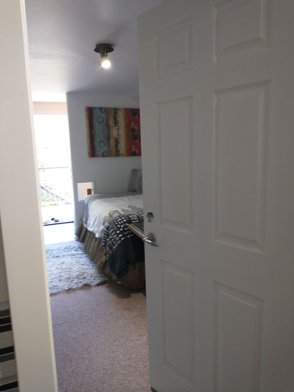 Private 1 Bedroom With Balcony In Mountains 15 Min From Downtown Victoria \N\n \N - Langford