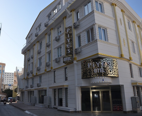 Piyes Otel - Konyaaltı