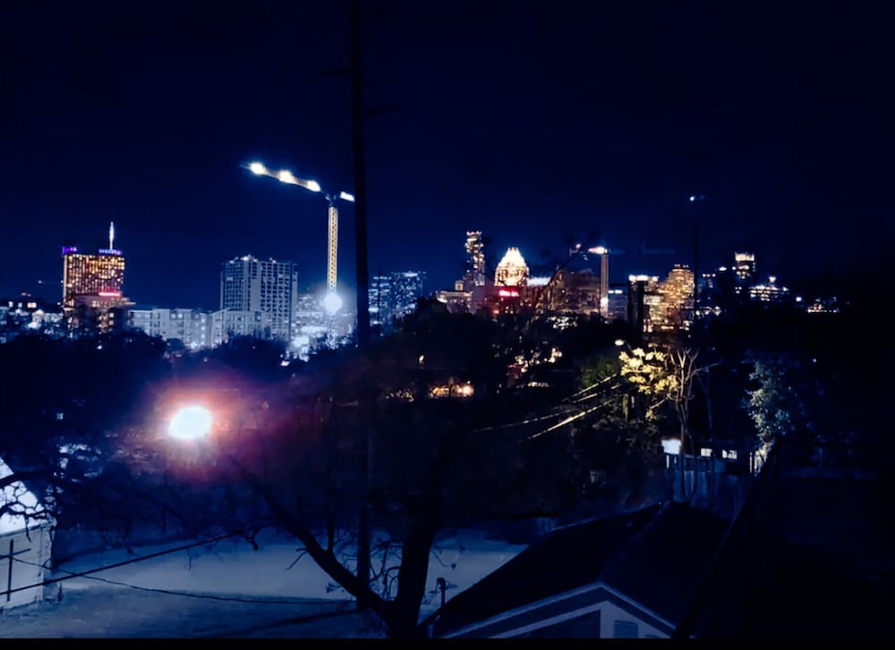 Hidden Downtown Gem- Swimspa&freeparking& Rooftop Dt View; Walk2 Moody&ut&6th St - Austin, TX