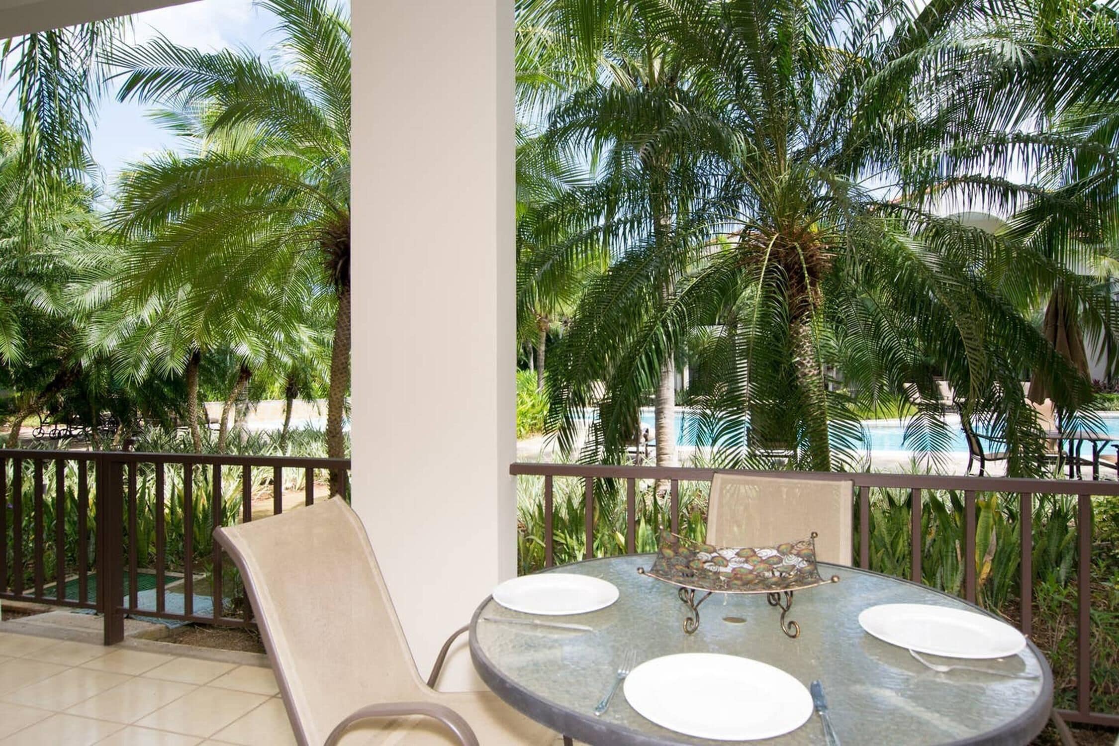 Apartamento em Condomínio Fechado, 3 quartos, vista para a montanha | Terraço/pátio interior