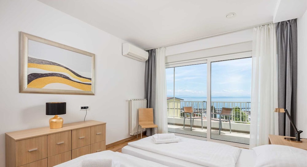 Ferienwohnung Rona Erea Ičić Komfort - Lovran