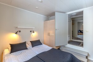 Casa clássico, 2 quartos, para não fumantes, sauna seca | 2 quartos, Wi-Fi de cortesia, roupa de cama