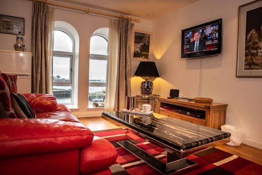 Stunning Harbour Side Gold Graded Apartment For Two With Secure Parking - ケルソー