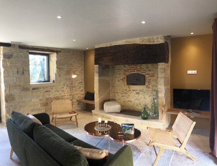 Maison Les Marronniers, Climatisée En Périgord Noir - Piscine Privée Chauffée - Montignac