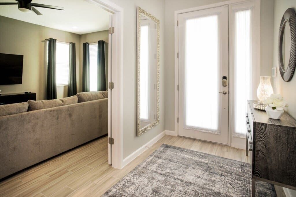 Private Pool & Resort Amenities In Sonoma Resort - Kissimmee, FL