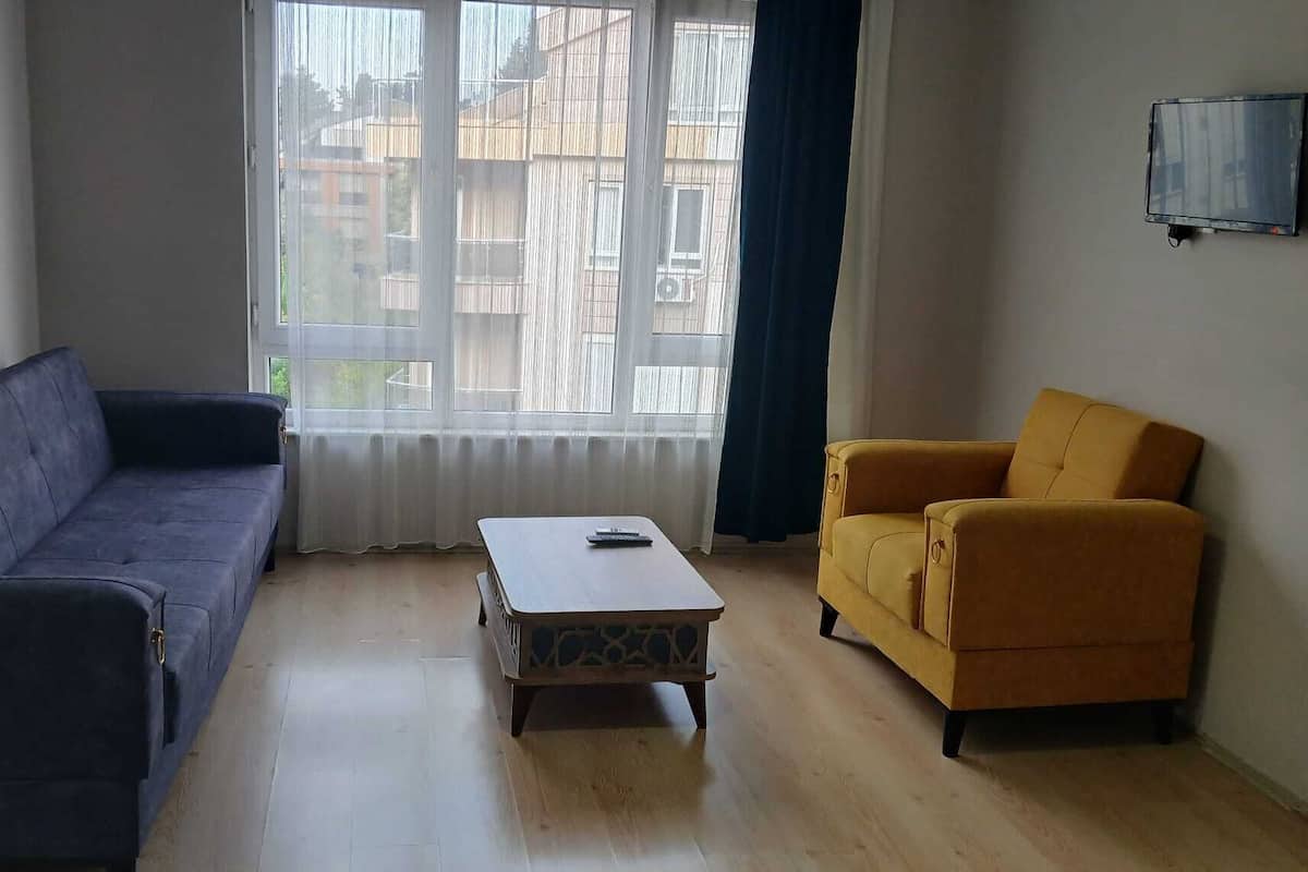 Suite, 1 quarto | 1 quarto, secretária, secretária adequada para computadores portáteis