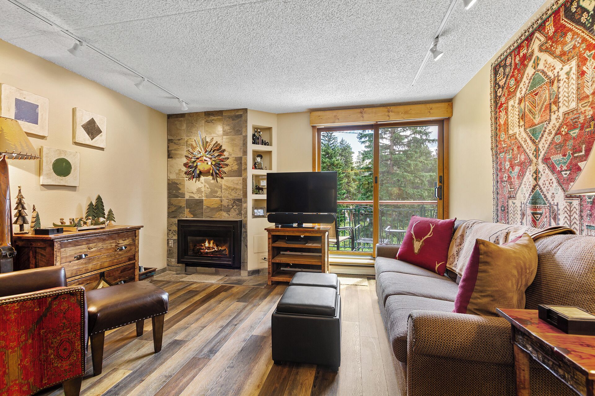Ski-in/ski-out 1 Bdrm Condo, Hot Tub Access/pool, Gas Fireplace, Close To Main S - Breckenridge, CO