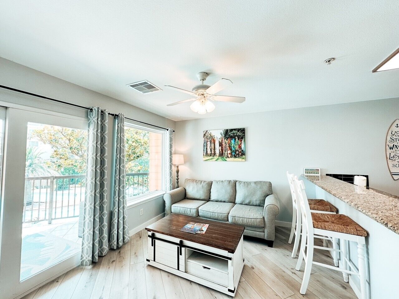 Don't Worry. Beach Happy- Quick Walk To The Beach, Sleeps 6! - Galveston Island, TX