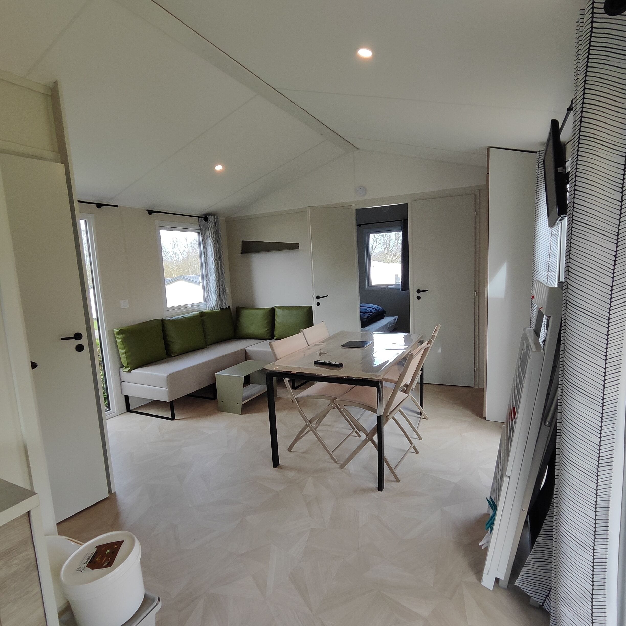 Mobile Home Comfort "Bahia" Near Pénestin - Les Rives De Vilaine Campsite** (France) - Assérac