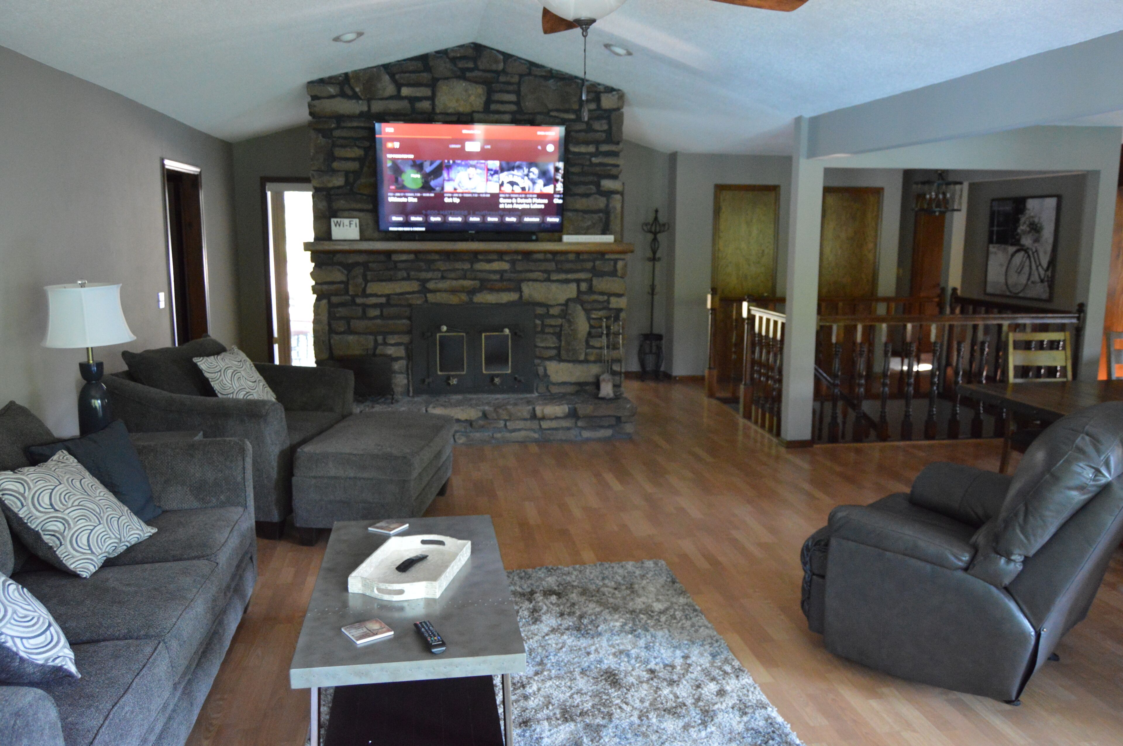 Gorgeous Bluffs On Lake Ann - Private Dock - Bella Vista, AR