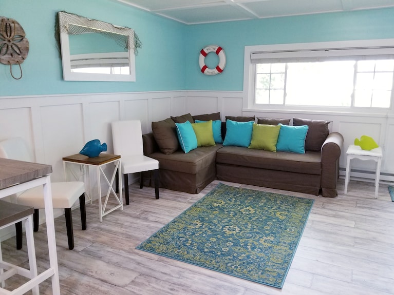 Cozy Studio Condo, Short Walk To Downtown Saugatuck, Courtyard Water View - Holland, MI