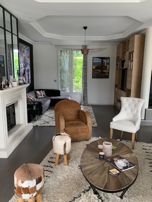 Superbe Villa De 330m² Pour 11 Couchages, Piscine Chauffée, Terrasse Et Jardin - Les Rousses