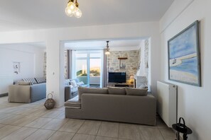 Villa, 2 quartos, piscina privativa, Vista para a cidade | Interior