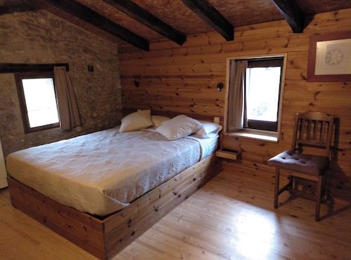 Masia Con Encanto En Santa Pau - Rupit