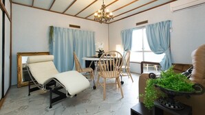 Casa, 2 quartos | Sala de estar