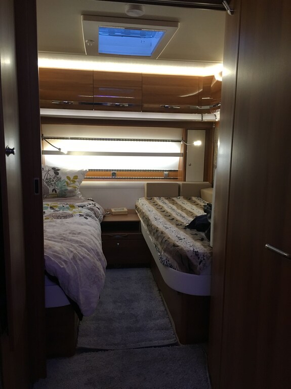 Cozy Caravan In The Middle Of Beautiful, Quiet Nature - With Good Connections - Tingsryd