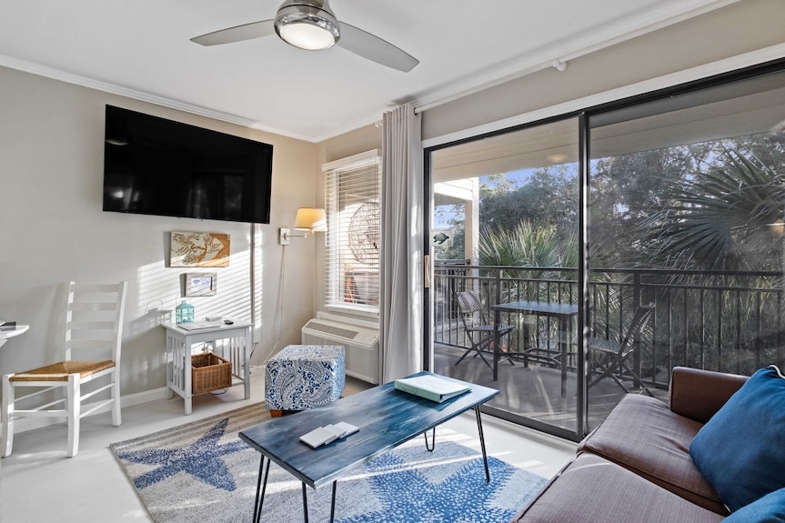 Short Walk To Beach And Shops! Ocean View! Updated And Professionally Cleaned! - サウス・カロライナ州