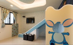 Quarto Quádruplo Familiar (A201) | Quarto temático para crianças