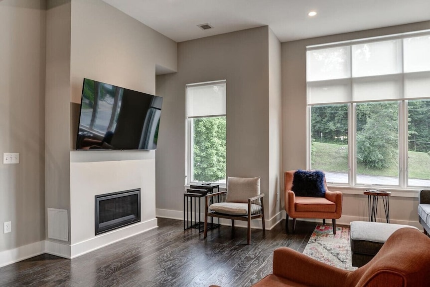 Townhome With Large Rooftop Terrace - Asheville, NC