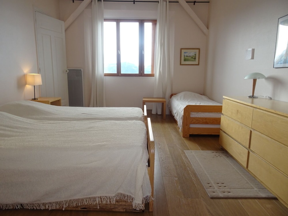 Magnificent Apartment - Panoramic View In A Listed Building - Estavar