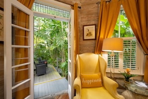 Audubon Room - Adult Exclusive | Cofre no quarto, ferro/tábua de engomar, Wi-fi grátis