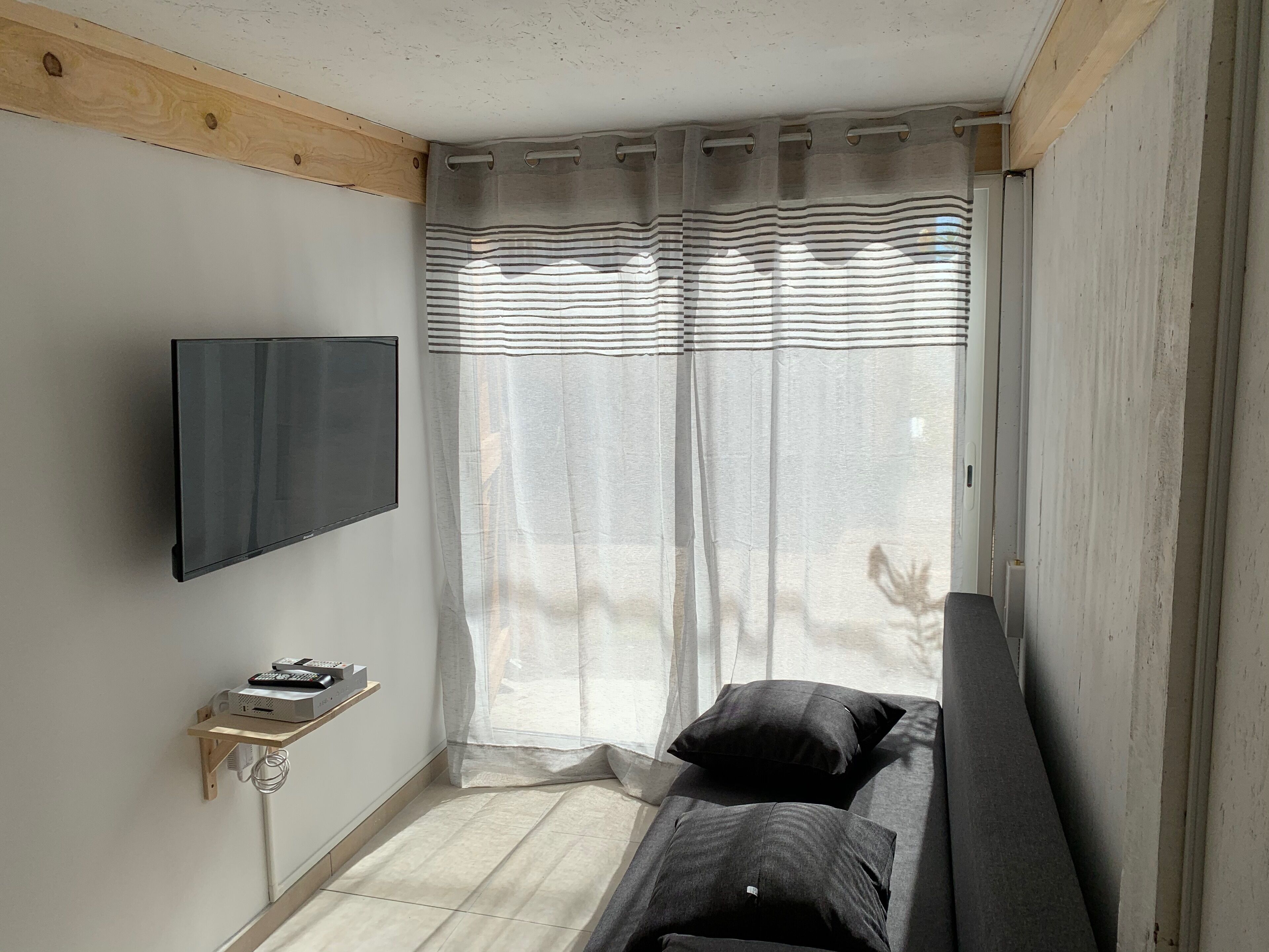 Chalet Gruissan 10 Personnes, 4 Chambres (7 Lits) : Confort & Vue\nsur Mer - Gruissan