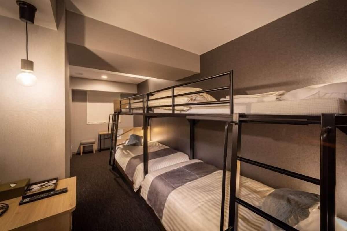 Wi-fi grátis, roupa de cama fornecida