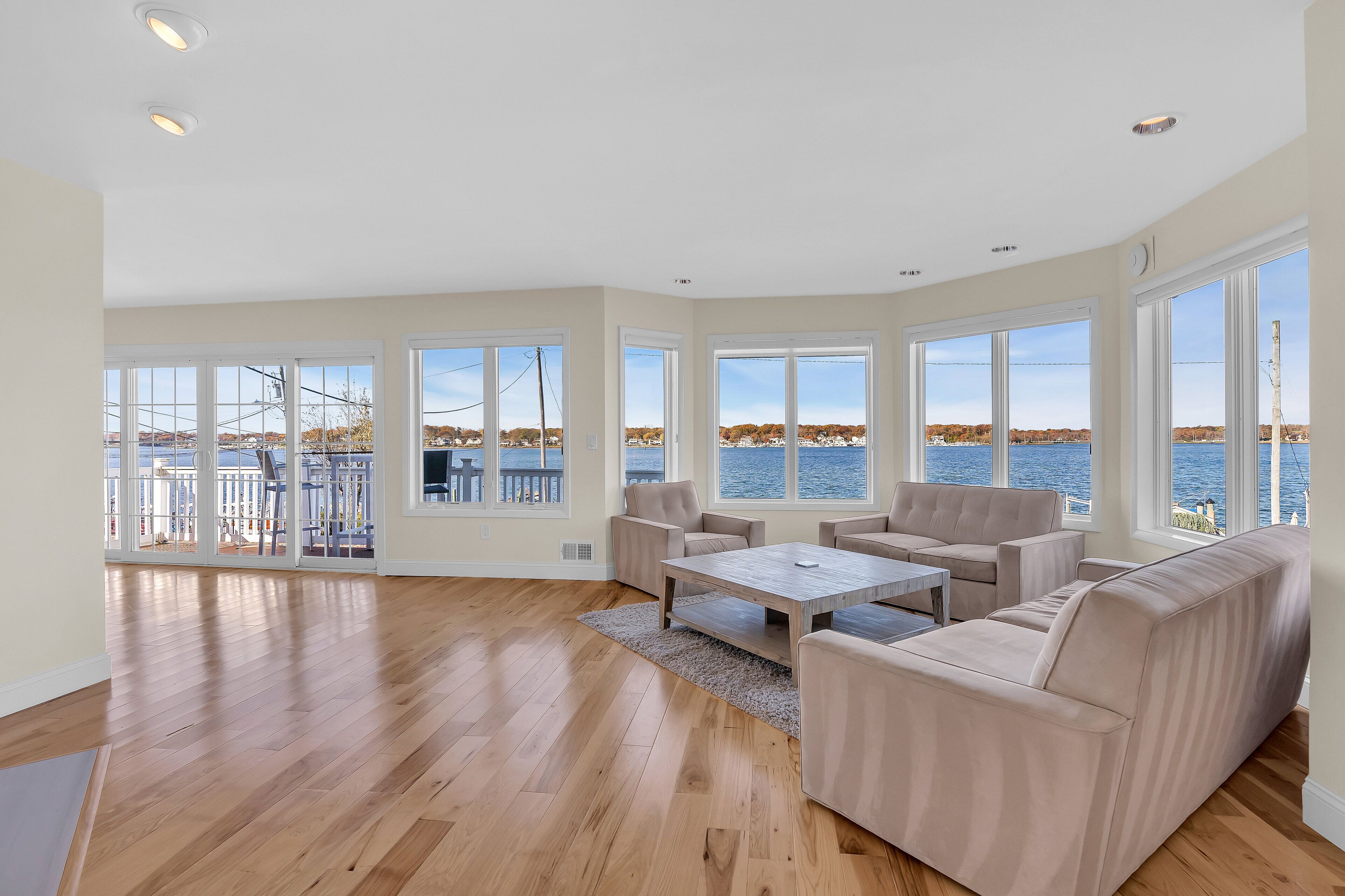Sweeping Water Views, Private Heated Pool 2br, 2.5ba Bathrooms - Belmar, NJ