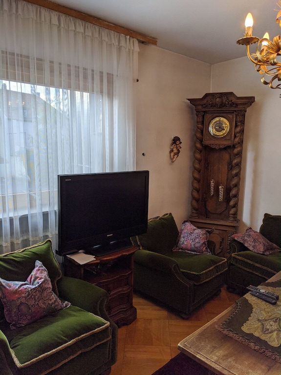 Comfortable Apartment, 2 Rooms-kitchen-bathroom And Balcony (110m²), City Center - Landstuhl