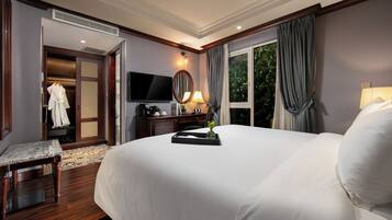 Quarto Deluxe, sem janelas | Minibar, cofre no quarto, secretária, quartos insonorizados