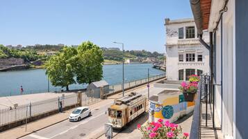 Quarto Duplo Deluxe, varanda, vista para o rio | Vista da varanda